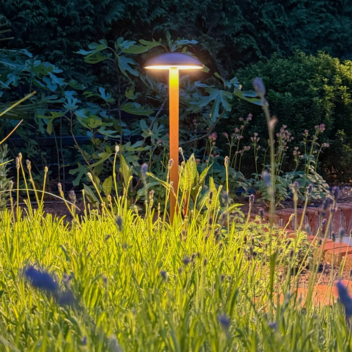 Corten Außenlampe 80 cm – Jazzy Gartenlampe | Nostalux.de