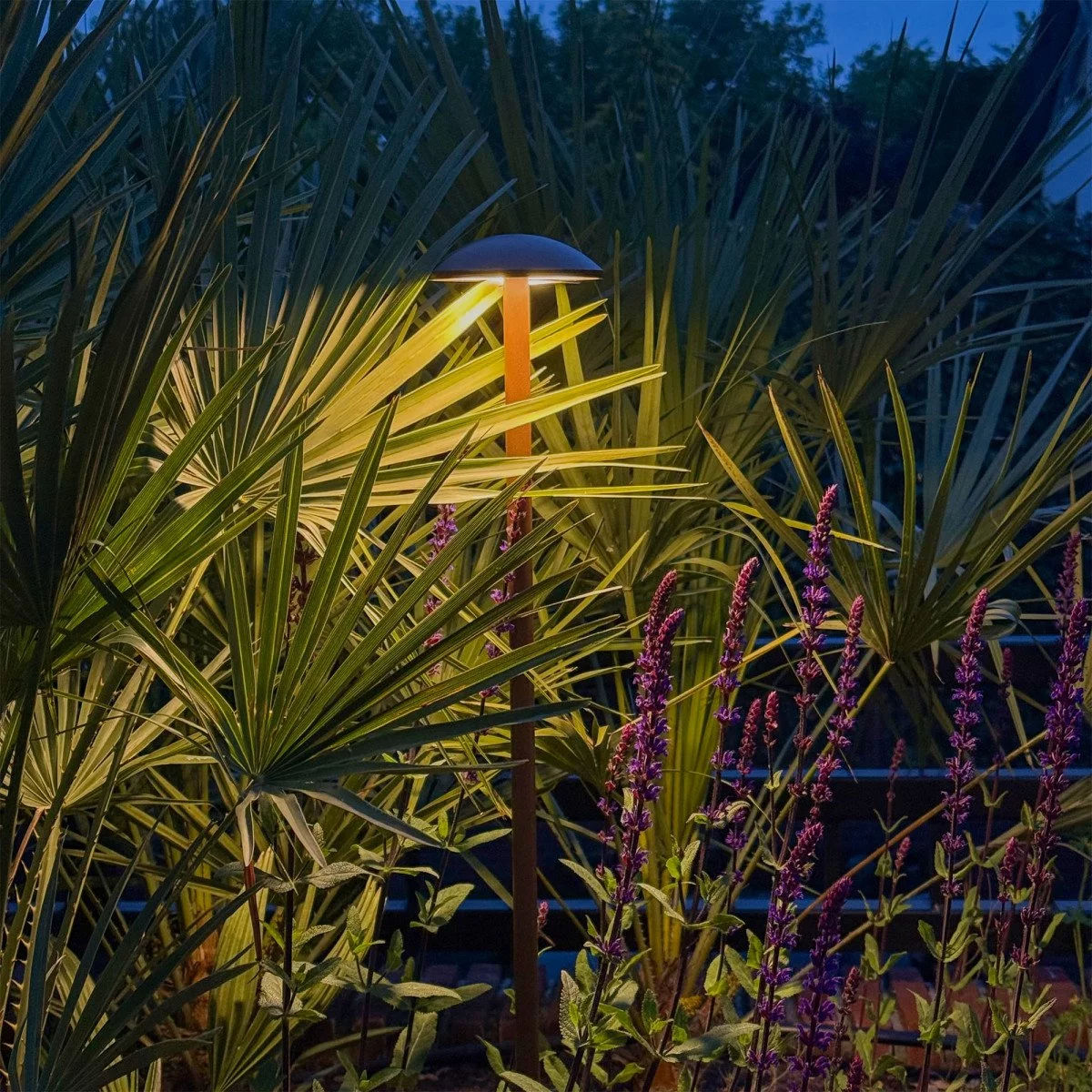Corten Außenlampe 80 cm – Jazzy Gartenlampe | Nostalux.de